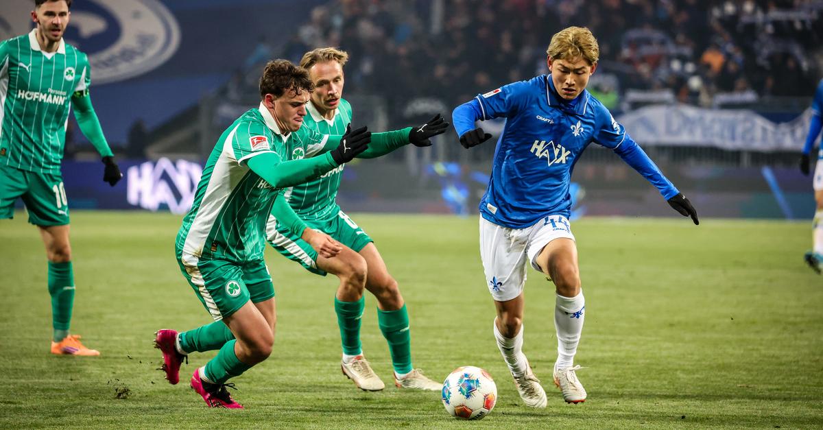SV Darmstadt 98: Trainer Florian Kohfeldt über Yosuke Furukawa und seine Chancen
